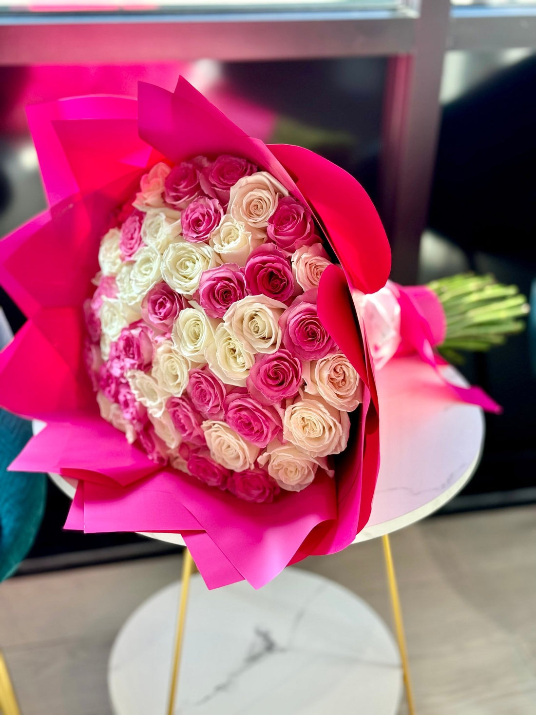 White and Pink Rose Bouquet / Ramo Buchon – Legacy Rose TX